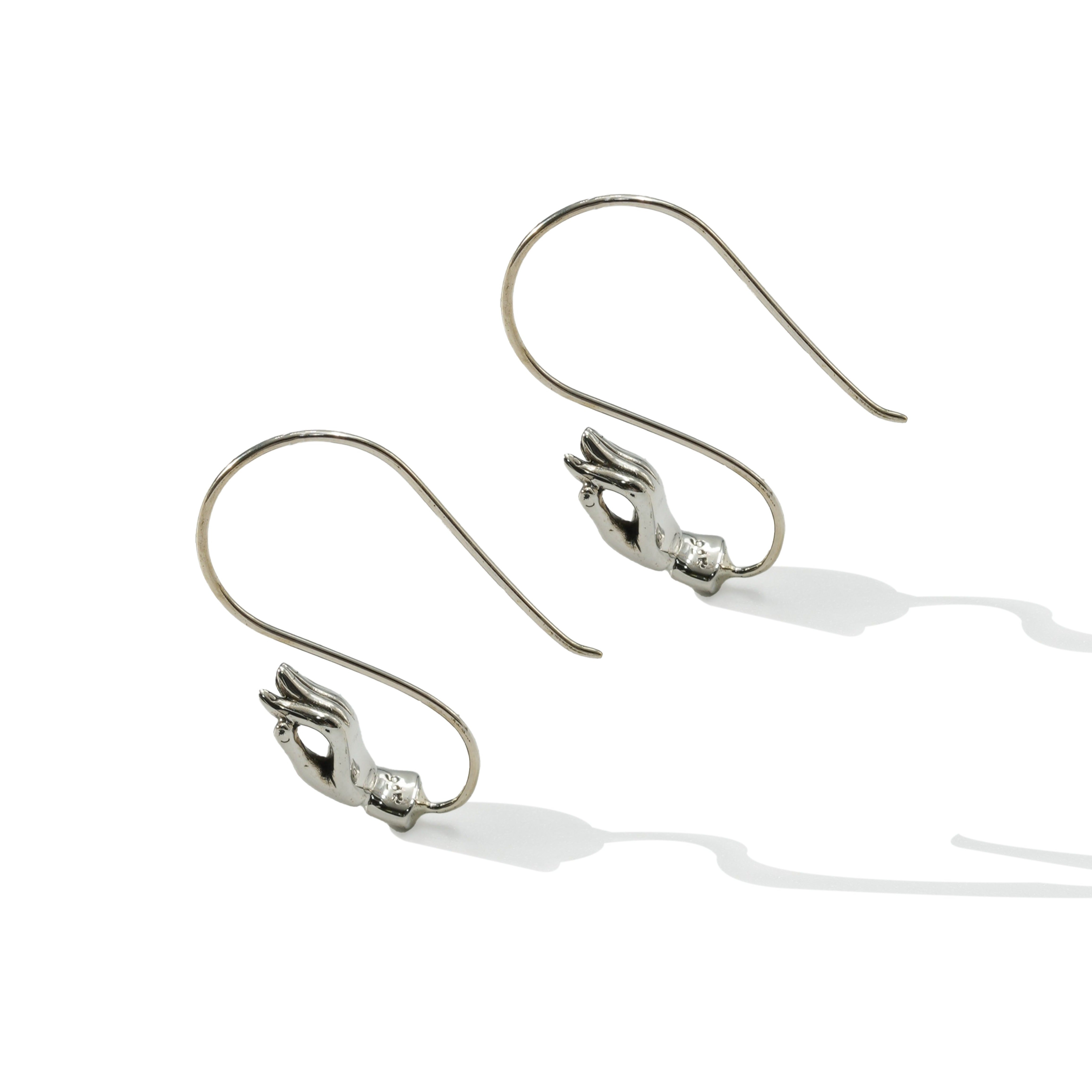 EARRING BUDDHA'S HAND – Prapen - jewelry and artifacts